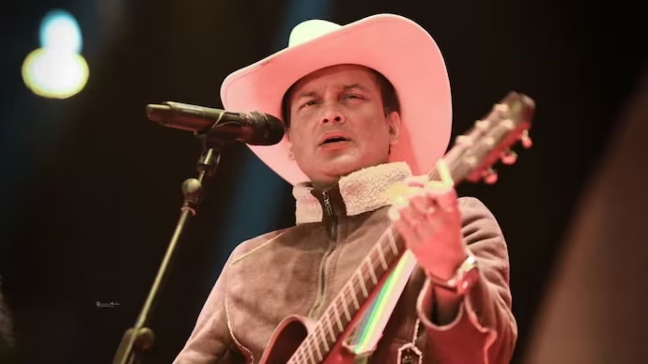 Zubeen Garg Dies In Singapore: Fans Flood The Streets, Assam Declears 3 Day State Mourning